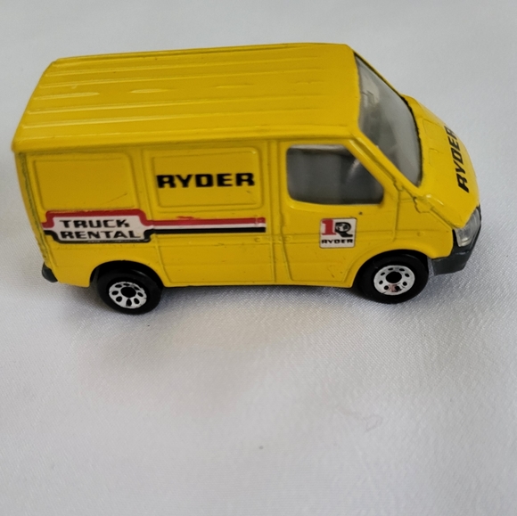 MATCHBOX | Toys | Matchbox 986 Ford Transit Yellow Ryder Van | Poshmark